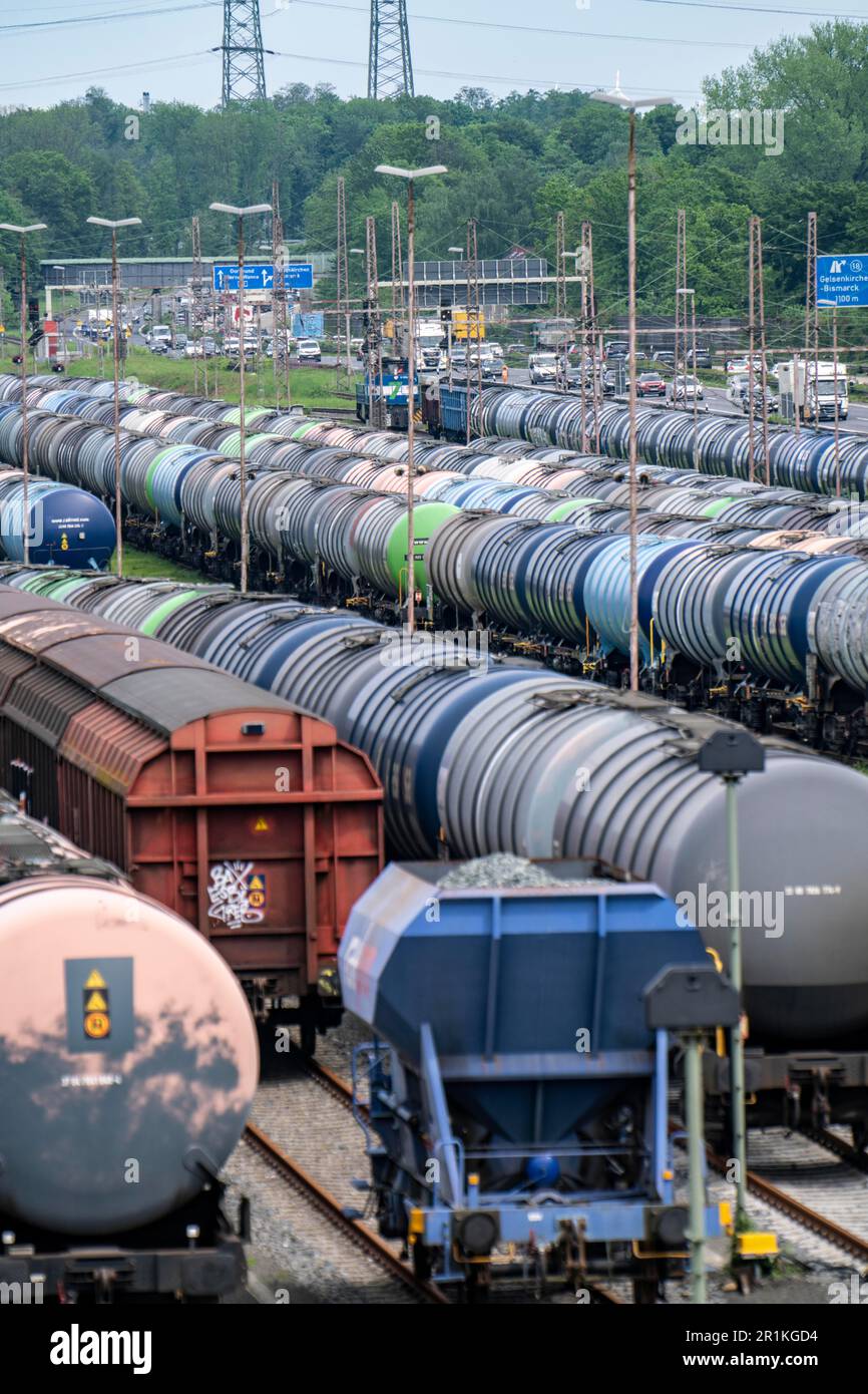 Gelsenkirchen Bismarck marshalling yard, goods trains are assembled and ...