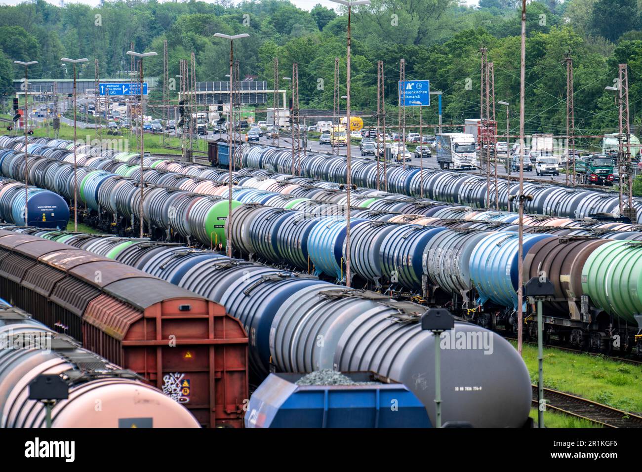 Gelsenkirchen Bismarck marshalling yard, goods trains are assembled and ...