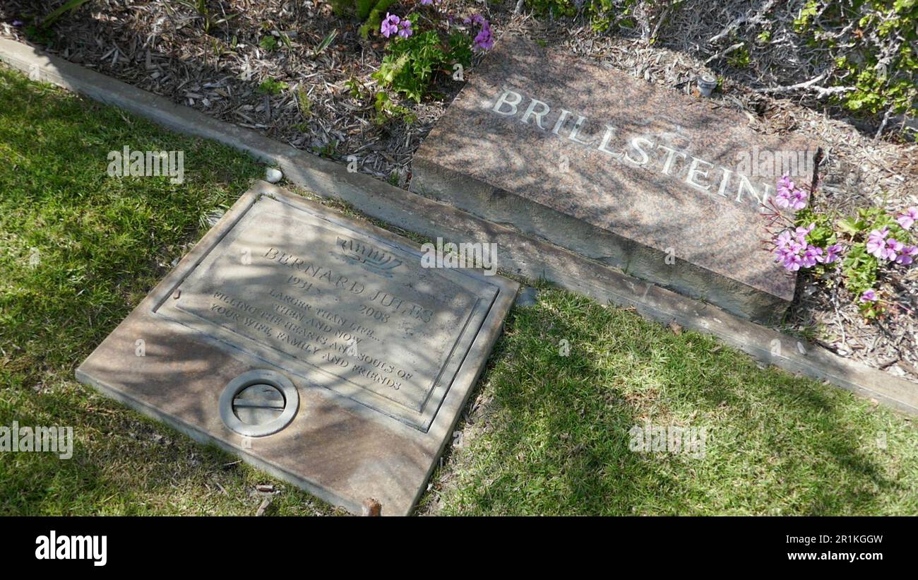 Los Angeles, California, USA 12th May 2023 Television Producer Bernie Brillstein Grave in Canaan ...