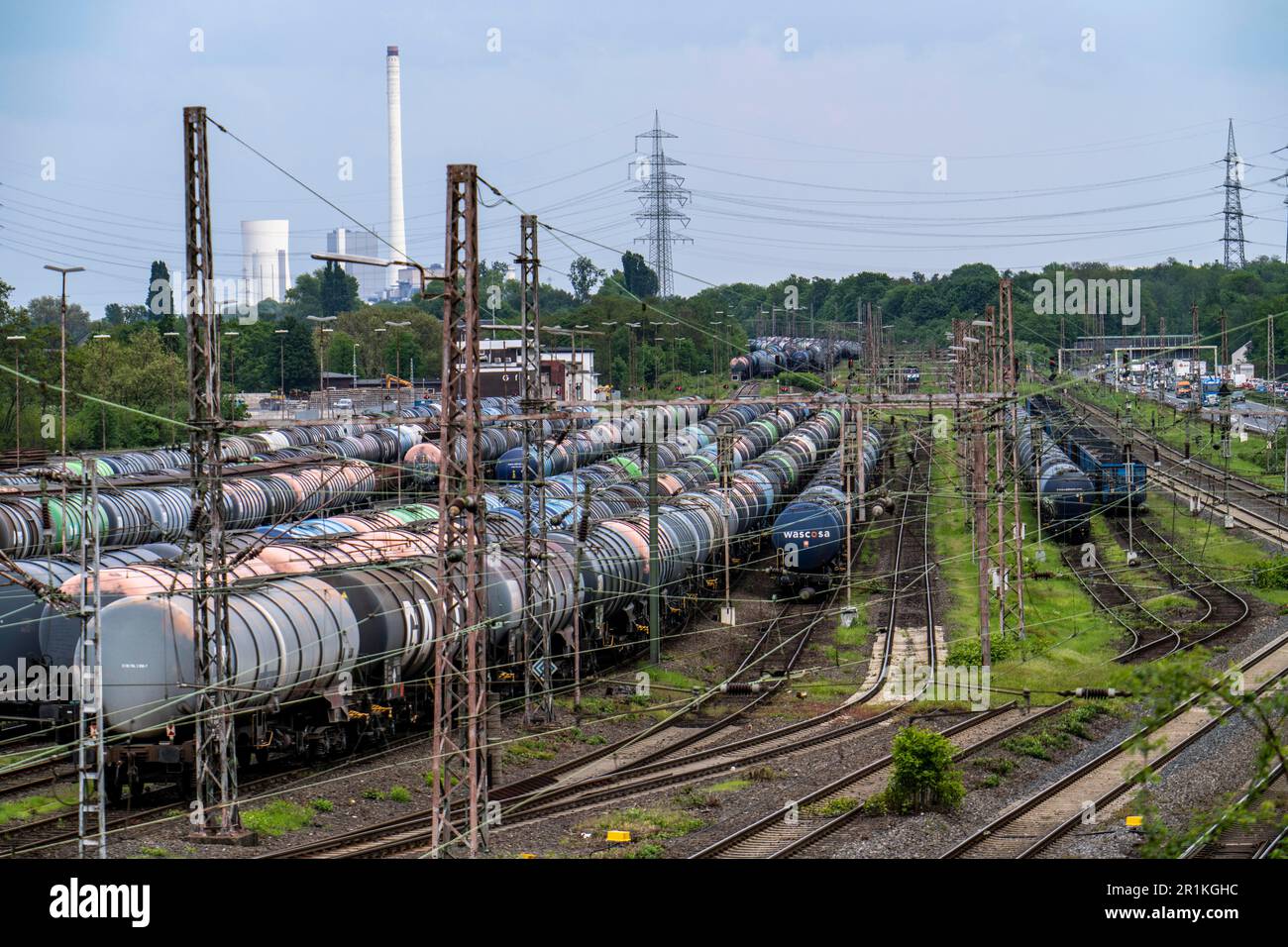 Marshalling yard Gelsenkirchen Bismarck, goods trains are assembled and ...
