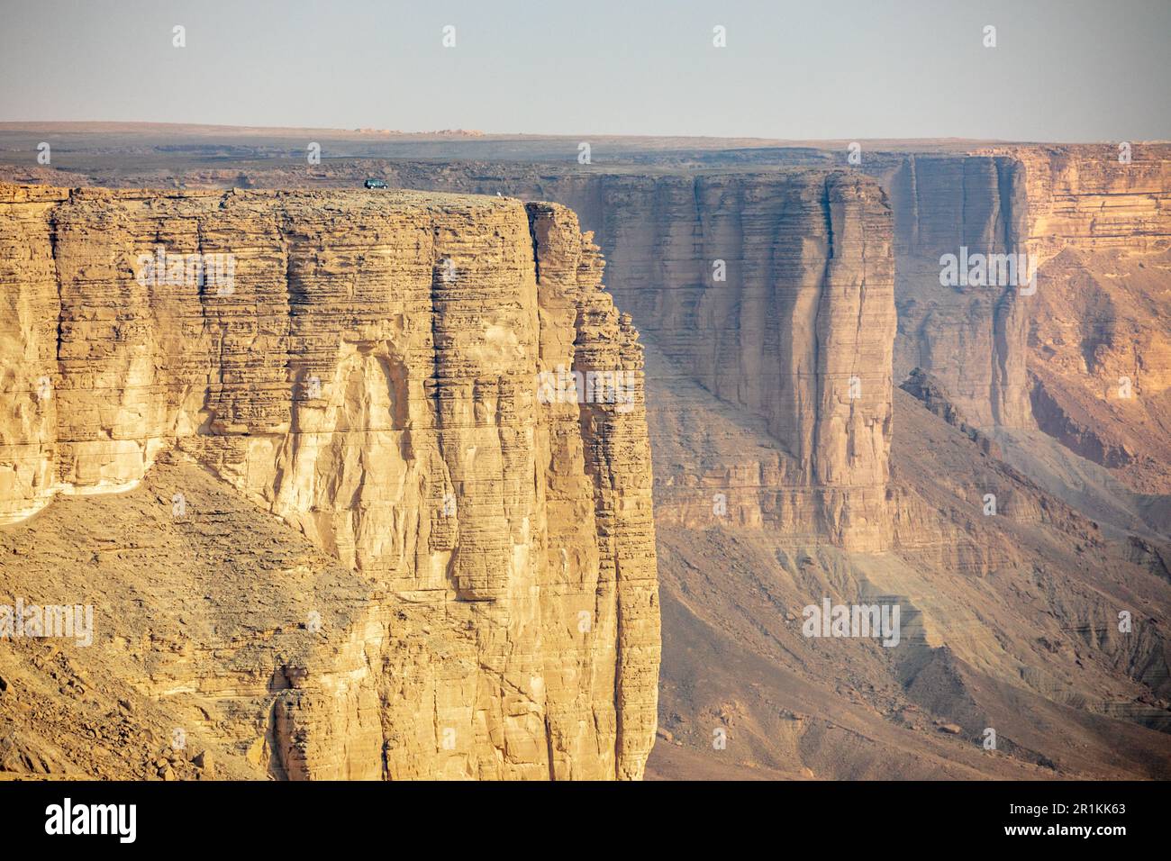 The Jabal Tuwaiq Mountains ridge, Riyadh, Saudi Arabia Stock Photo - Alamy