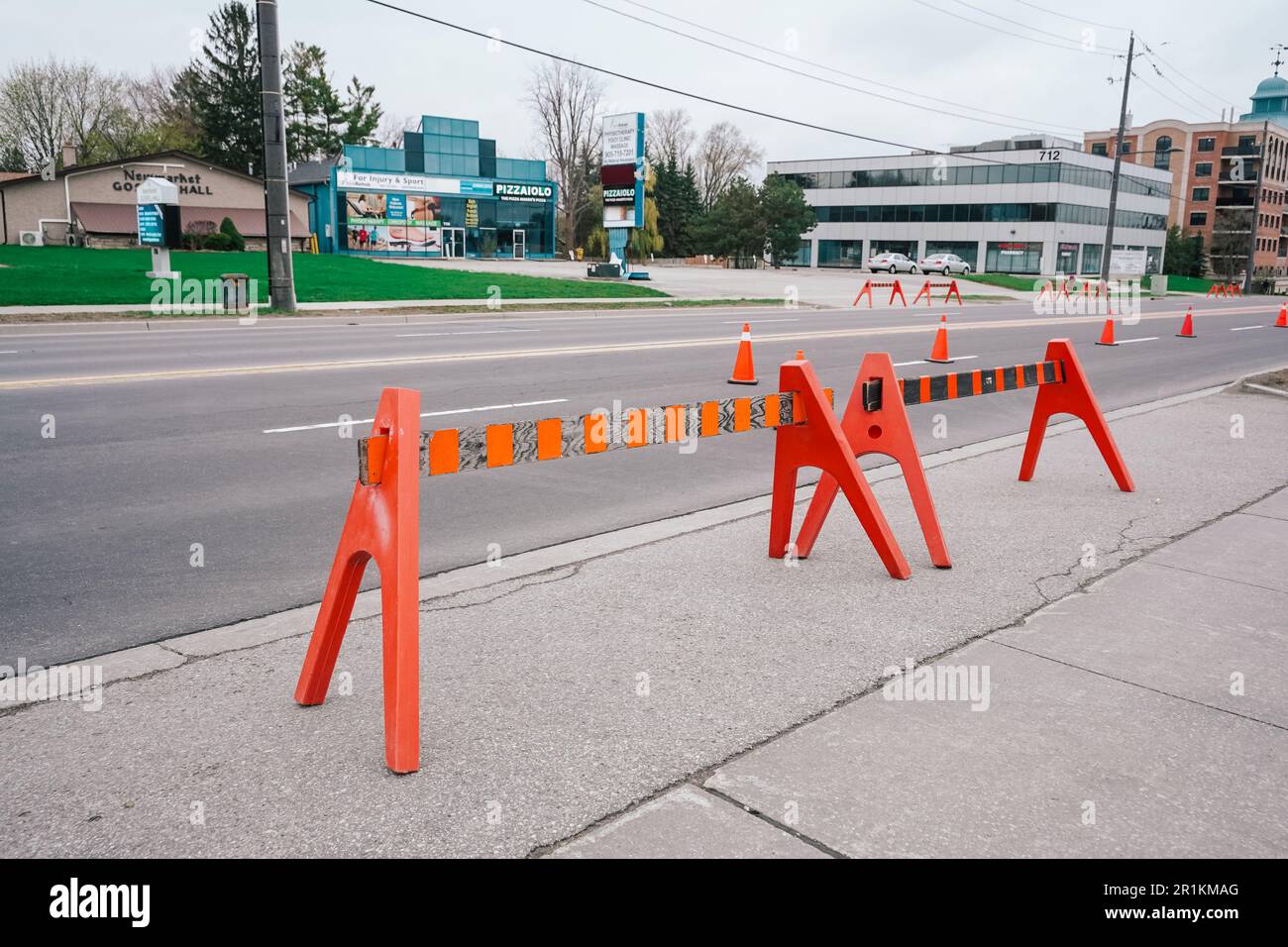 Road blocks hi-res stock photography and images - Alamy