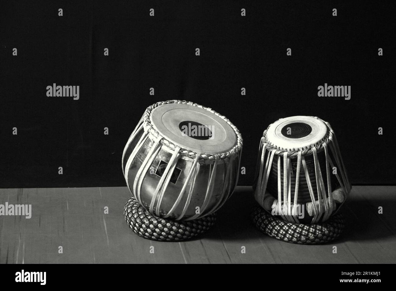 Tabla Black And White