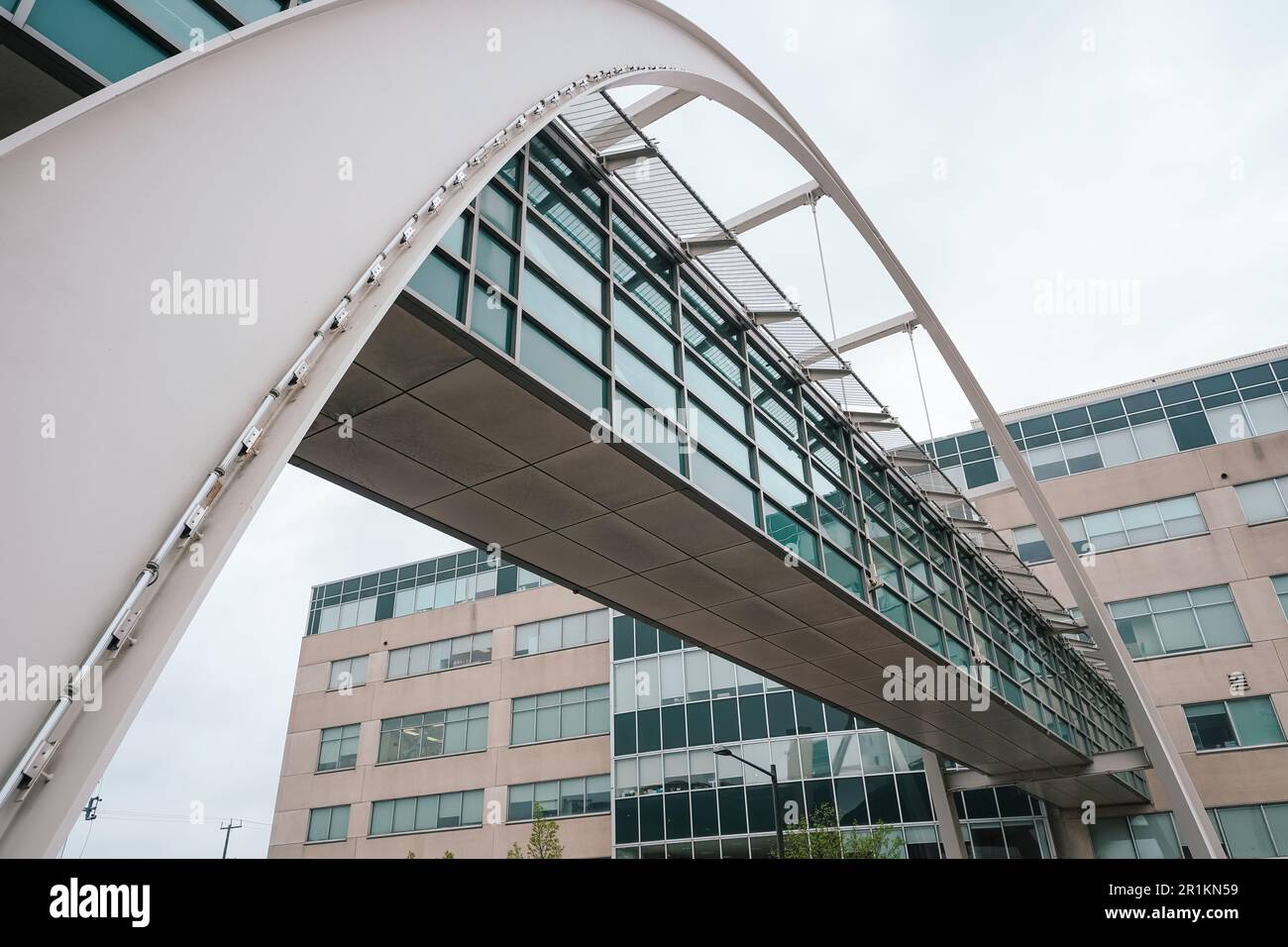 An arch and bridge connecting two buildings for Southlake hosptial in ...