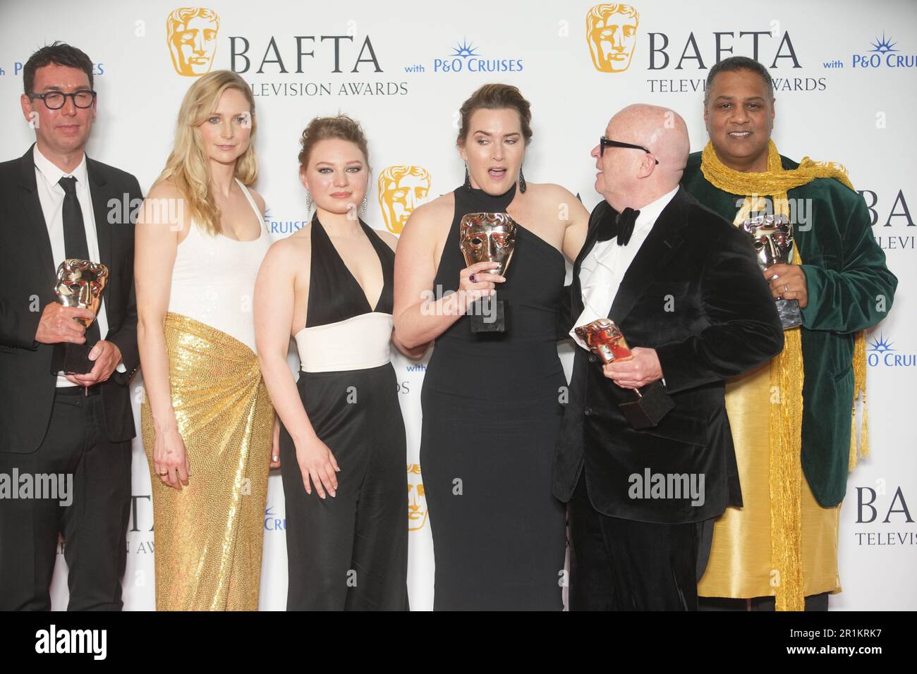 (left-right) Richard Yee, Niamh Algar, Mia Threapleton, Kate Winslet ...