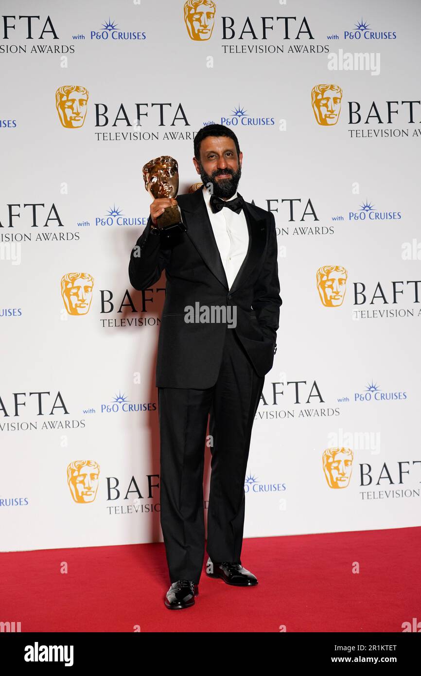 Adeel Akhtar poses with his Supporting Actor award for his role in ...