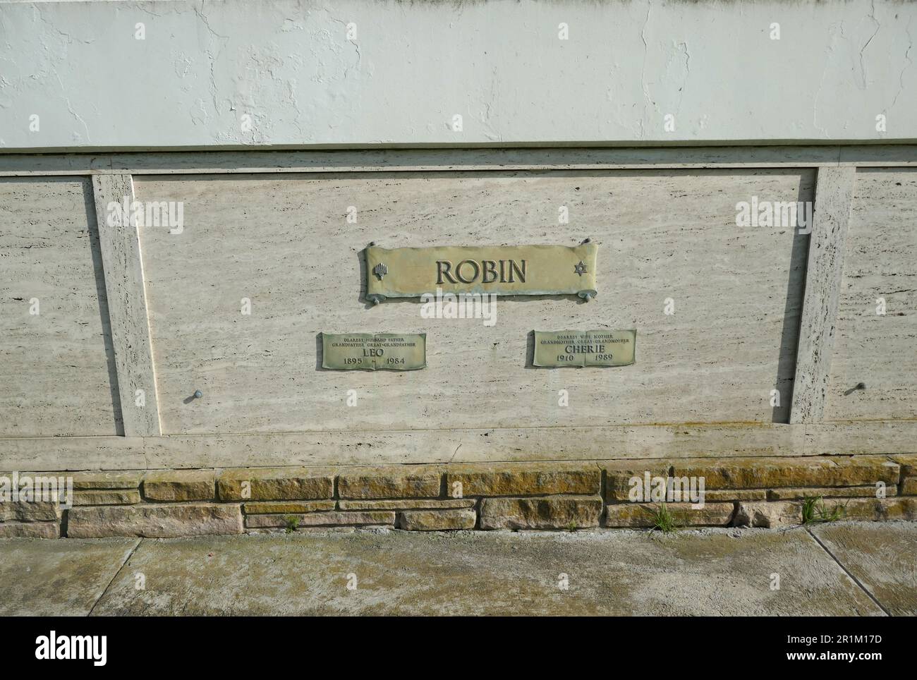 Los Angeles, California, USA 12th May 2023 Songwriter Leo Robin Grave ...