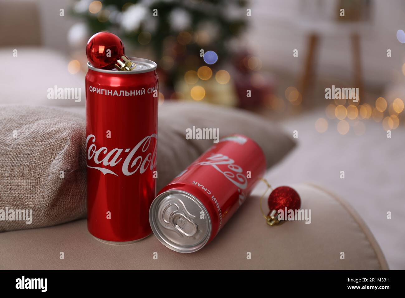 Coke cans space hi-res stock photography and images - Alamy
