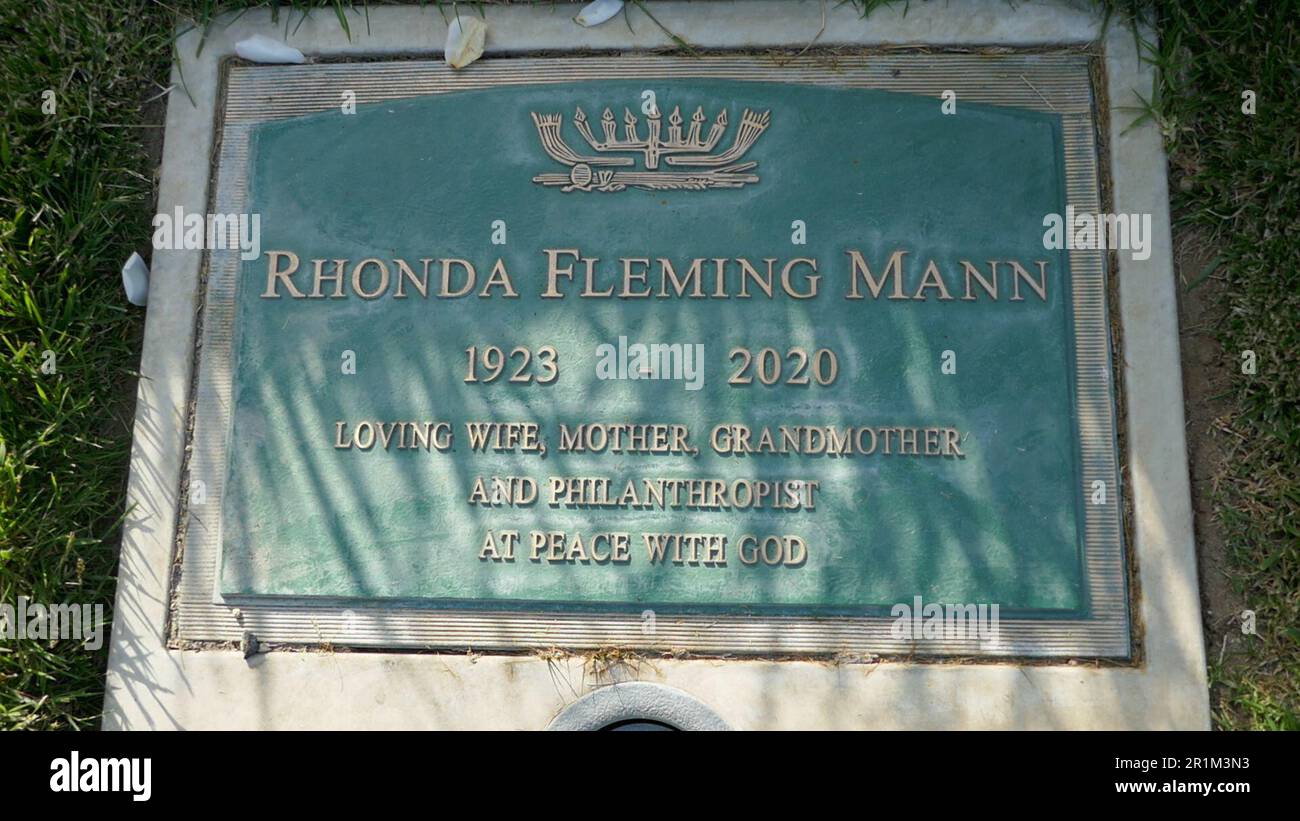 Los Angeles, California, USA 12th May 2023 Actress Rhonda Fleming Grave ...