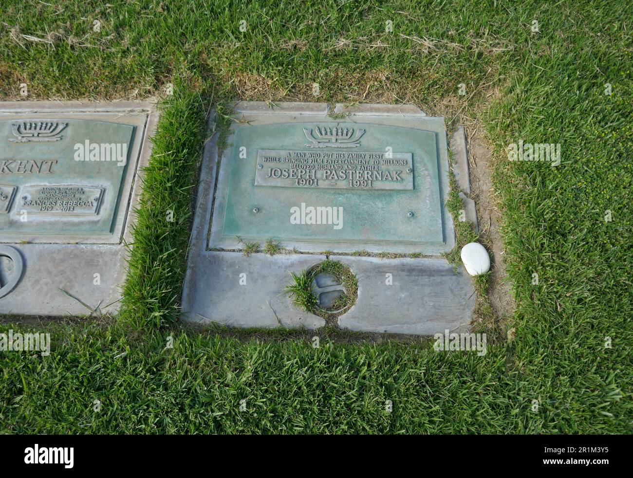 Los Angeles, California, USA 12th May 2023 Producer Joe Pasternak Grave ...