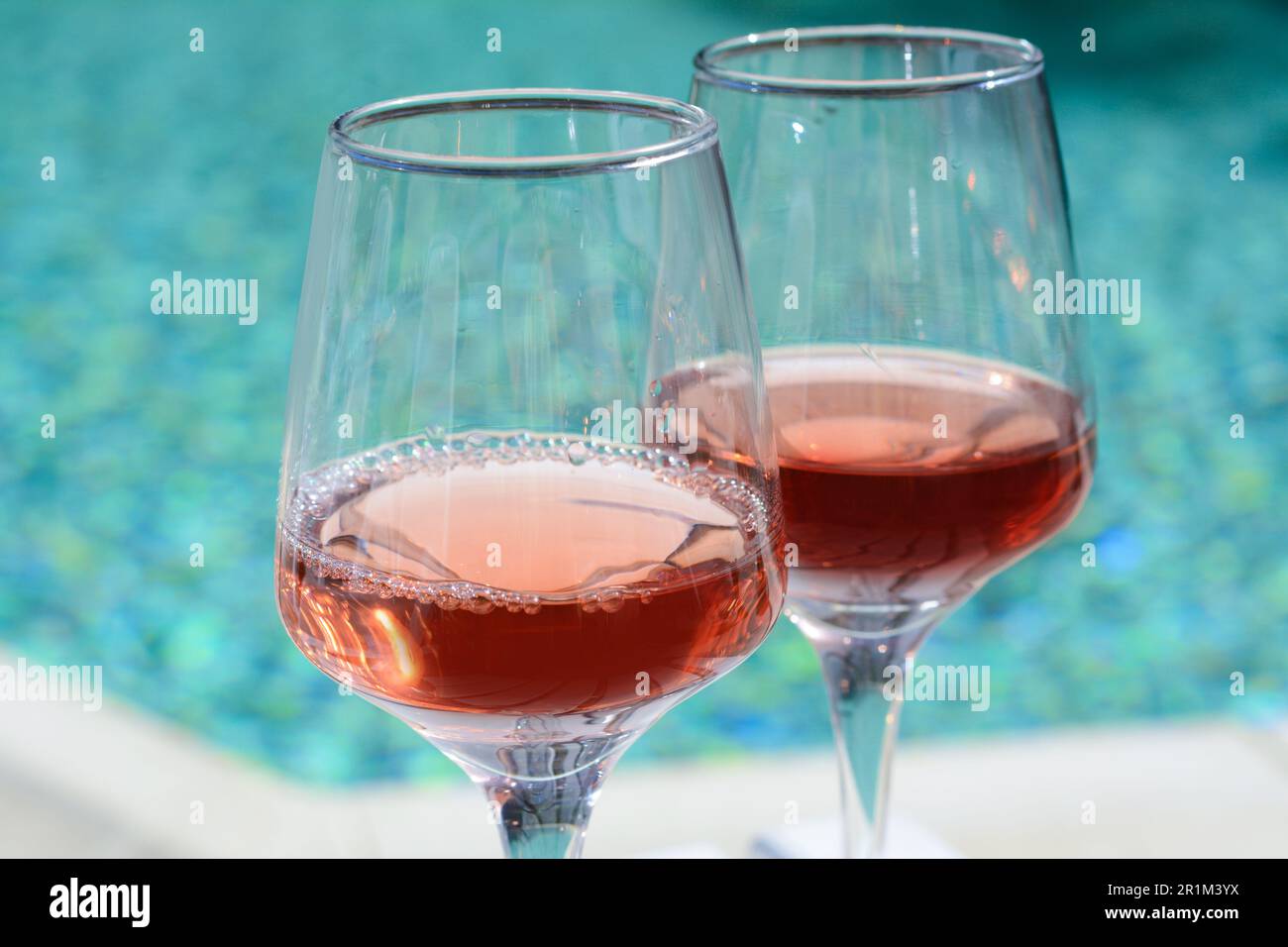Rose wine swimming pool hi-res stock photography and images - Alamy