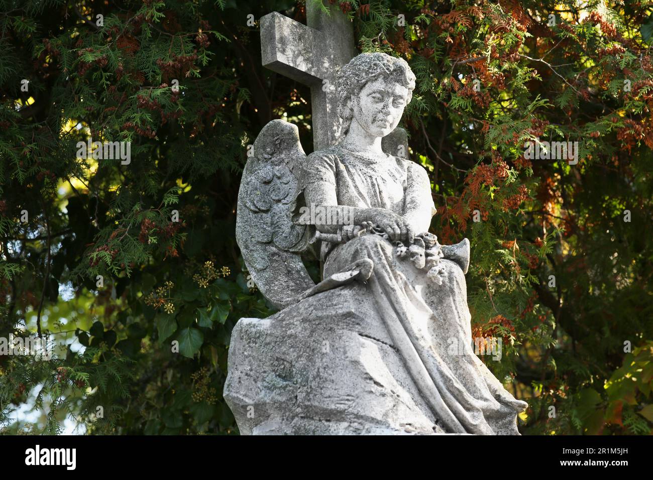 Cemetery religious symbol hi-res stock photography and images - Alamy
