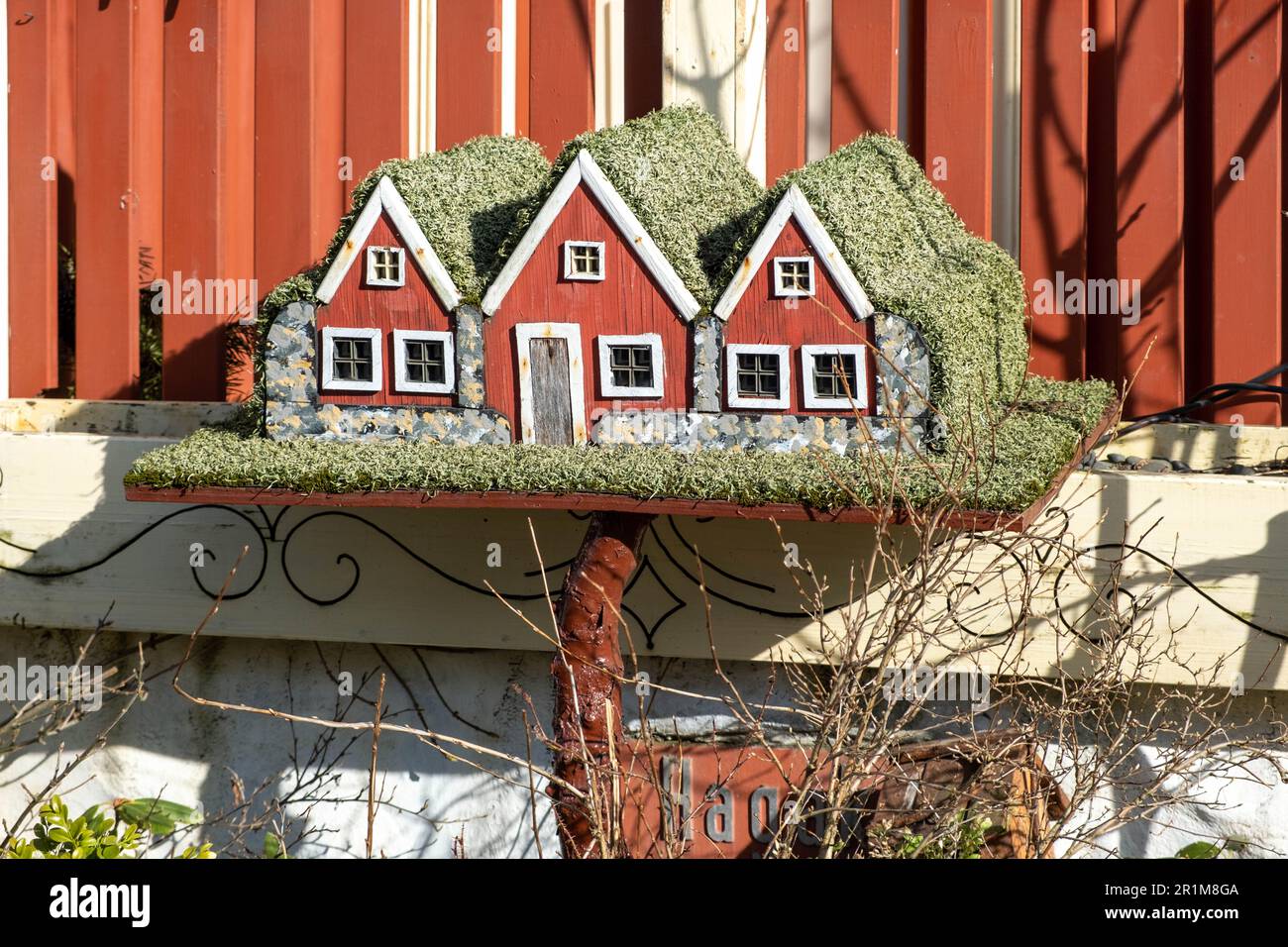 House of elves hi-res stock photography and images - Alamy
