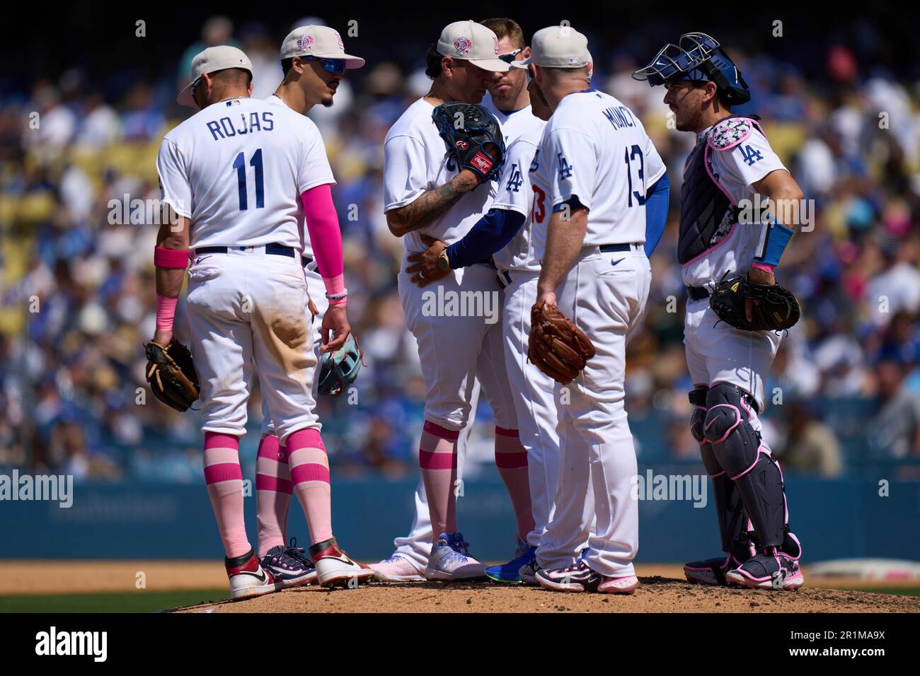 Los Angeles Dodgers manager Dave Roberts speaks with Los Angeles ...