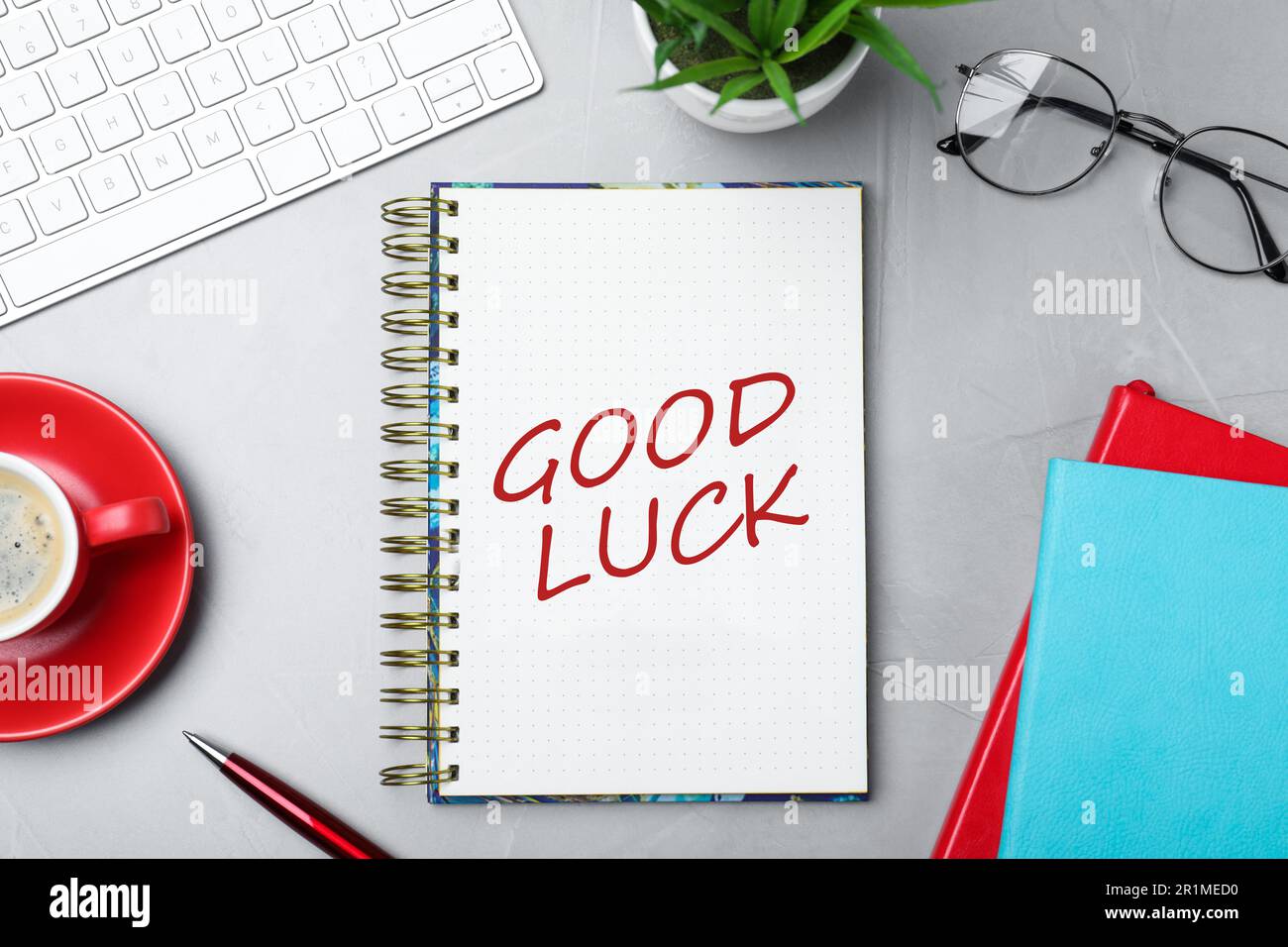 Good luck message on keyboard hi-res stock photography and images - Alamy