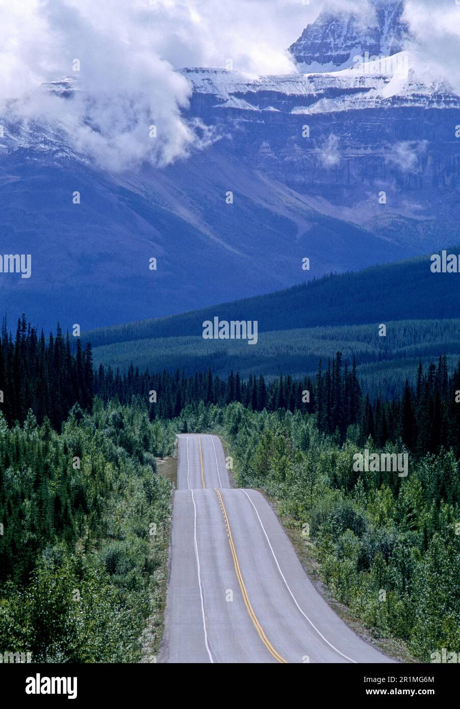 Icefield parkway highway hi-res stock photography and images - Alamy