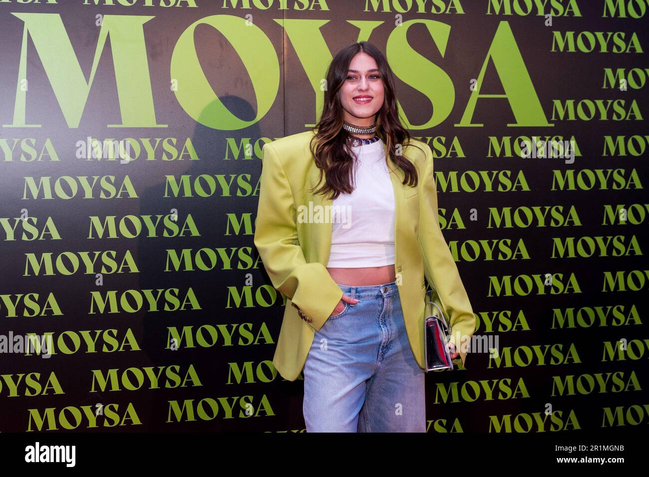 Singer gaia hi-res stock photography and images - Alamy