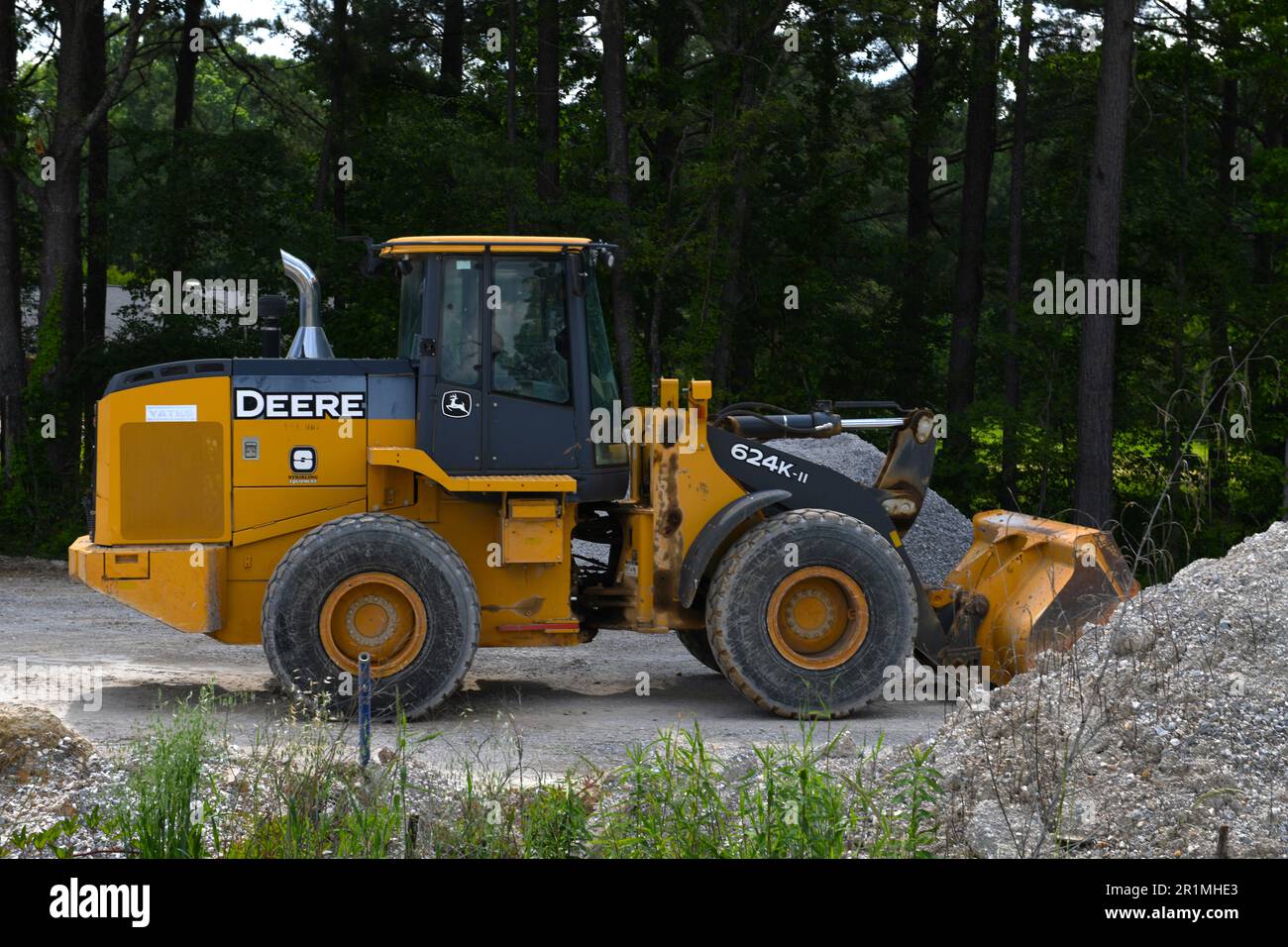 John Deere 624K-II frontend loader Stock Photo - Alamy