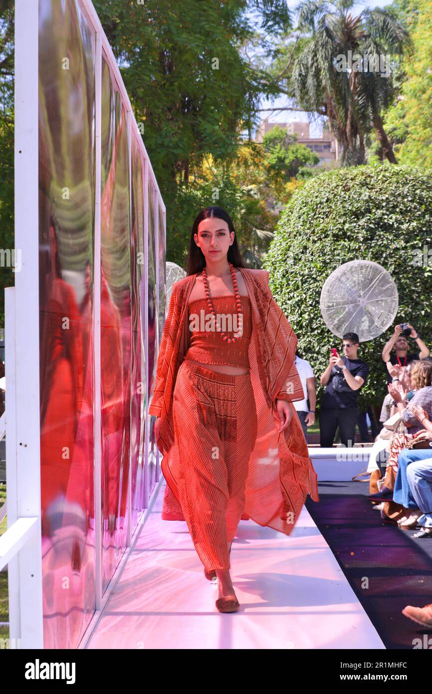 Egyptian fashion hi-res stock photography and images - Alamy