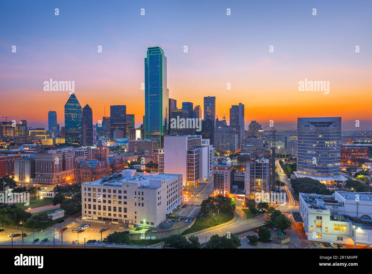 Dallas, Texas, USA downtown city skyline at dawn Stock Photo - Alamy