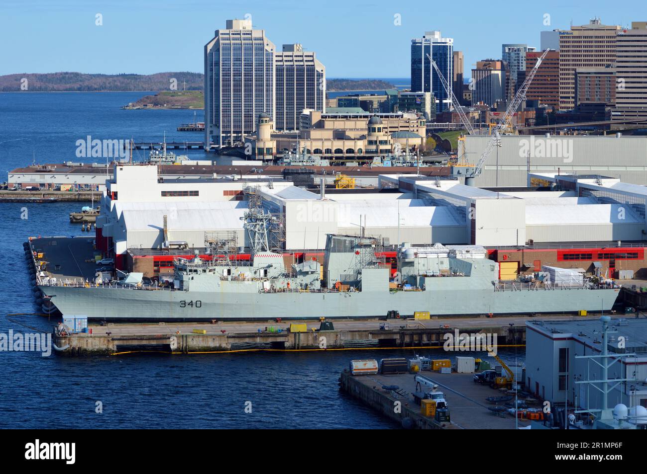 HMCS St. John's, a Halifax-class frigate of the Royal Canadian Navy ...