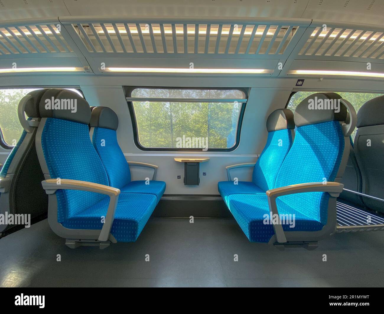 Modern european economy class hi-res stock photography and images - Alamy