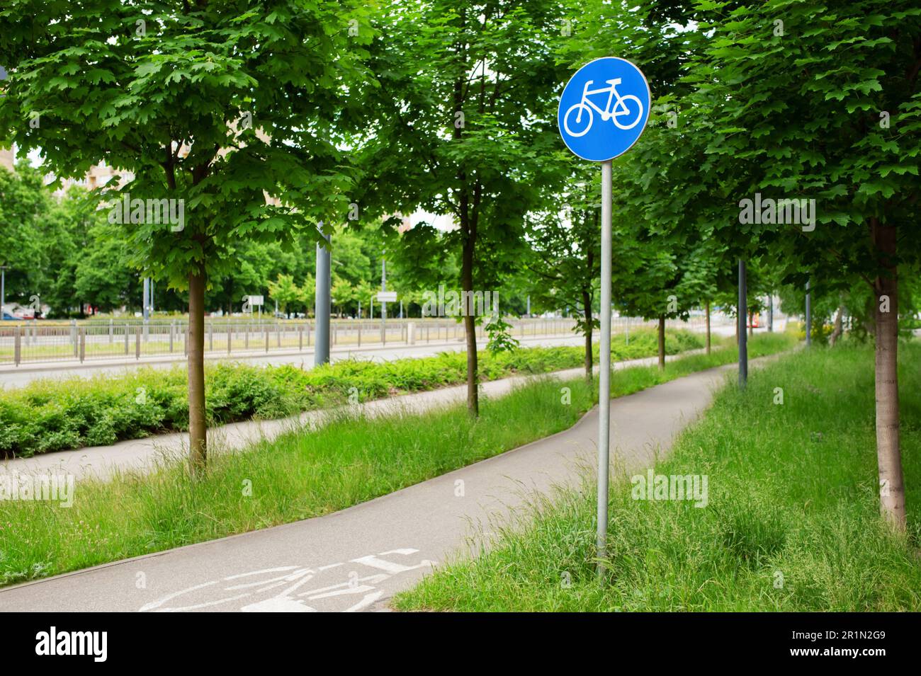 Road sign shared lane bicycles on spring day outdoors Stock Photo - Alamy