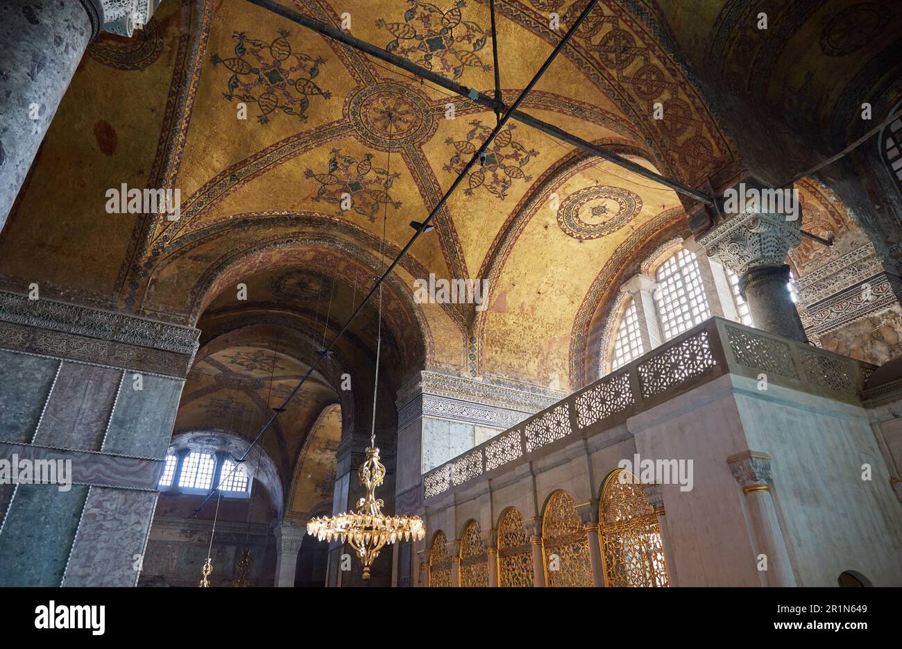 Byzantine hagia sofia 537 ad hi-res stock photography and images - Alamy