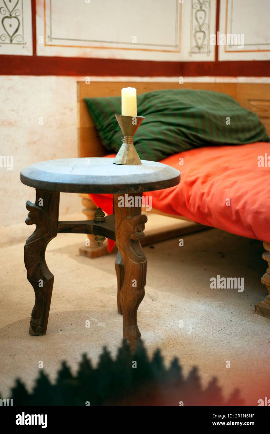 Roman bed museum hi-res stock photography and images - Alamy