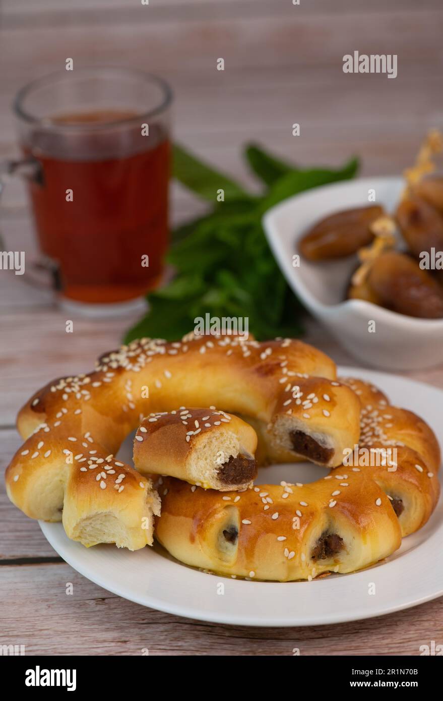 Recipe Maarouk of Aleppo, soft brioche with date paste Stock Photo - Alamy