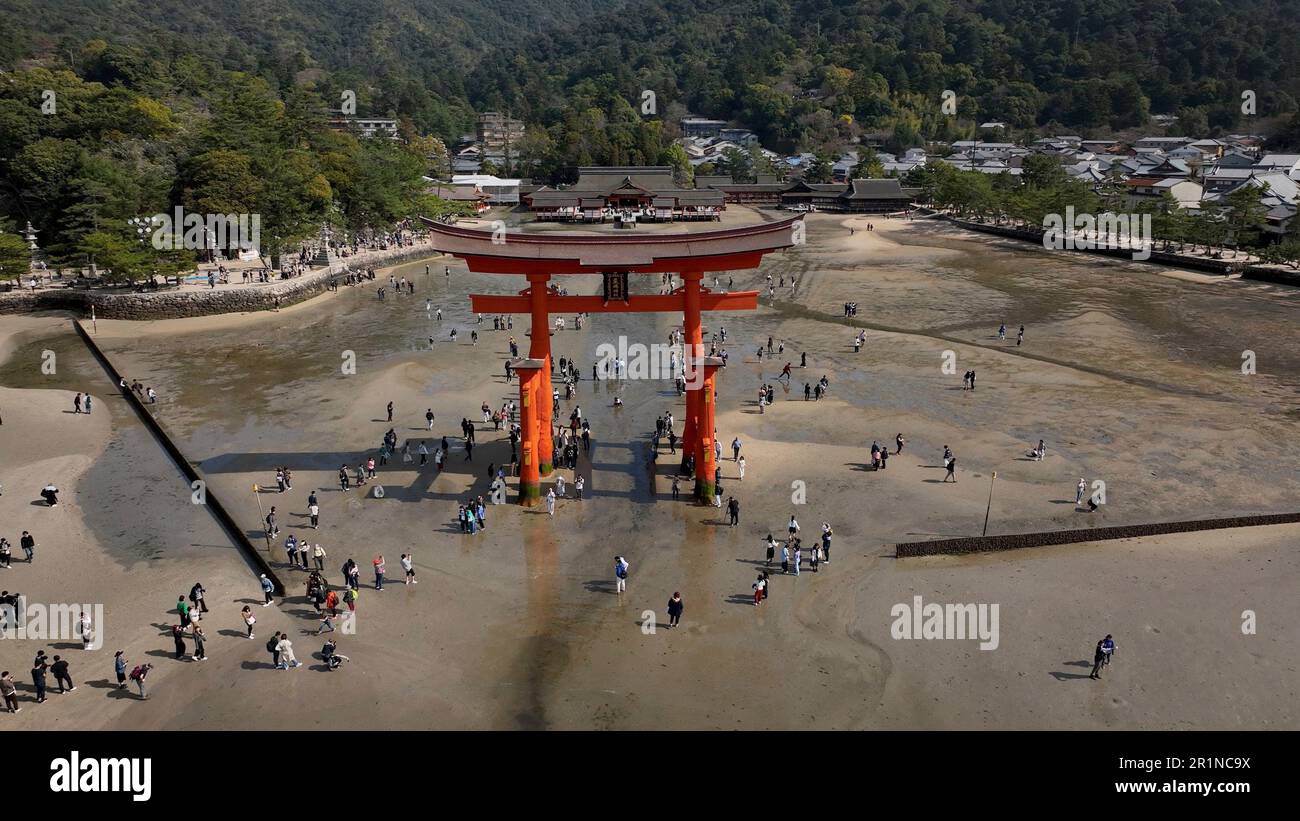 IMAGE DISTRIBUTED FOR HIROSHIMA TOURISM ASSOCIATION - The Grand Torii ...
