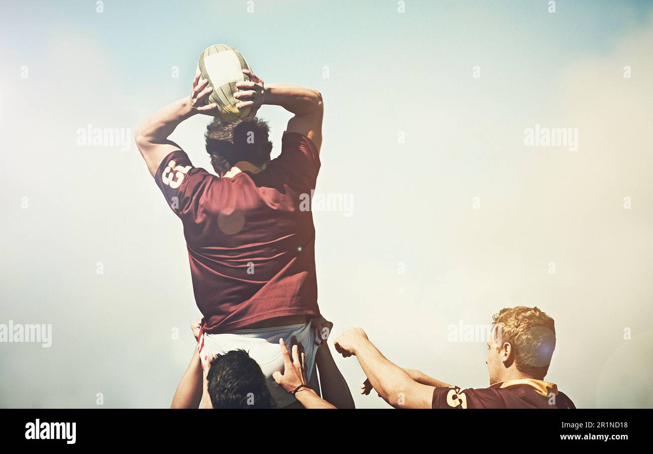 Rugby players jumping hi-res stock photography and images - Alamy