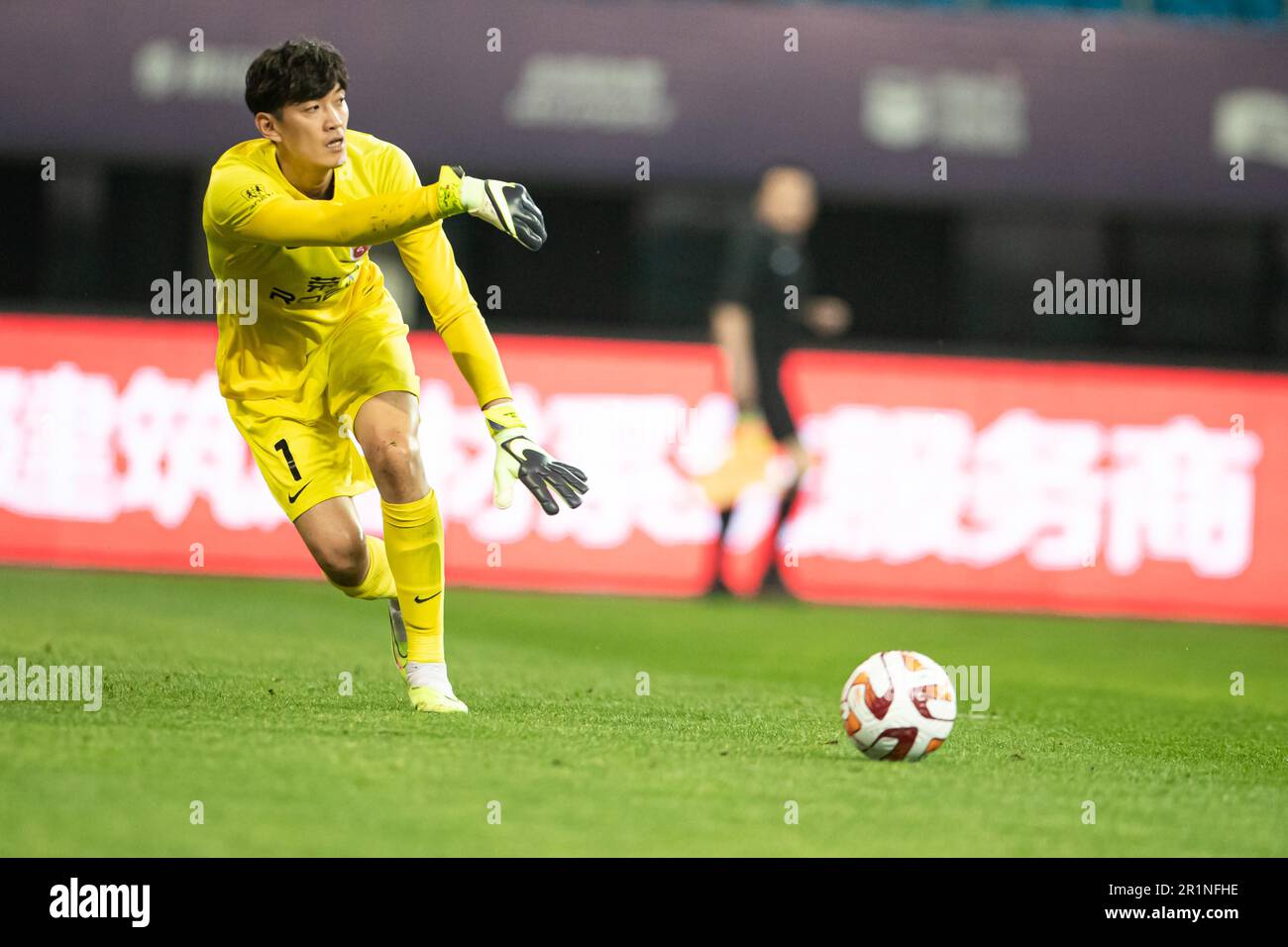 Shanghai Port Football Club defeated Zhejiang Professional Football ...