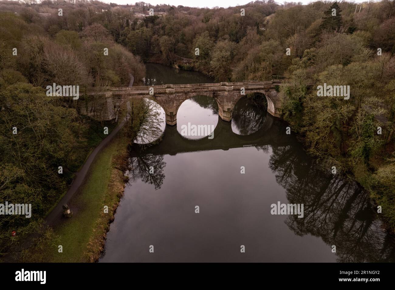 Elevated drone shot of Prebends Bridge and River Wear in the centre of ...