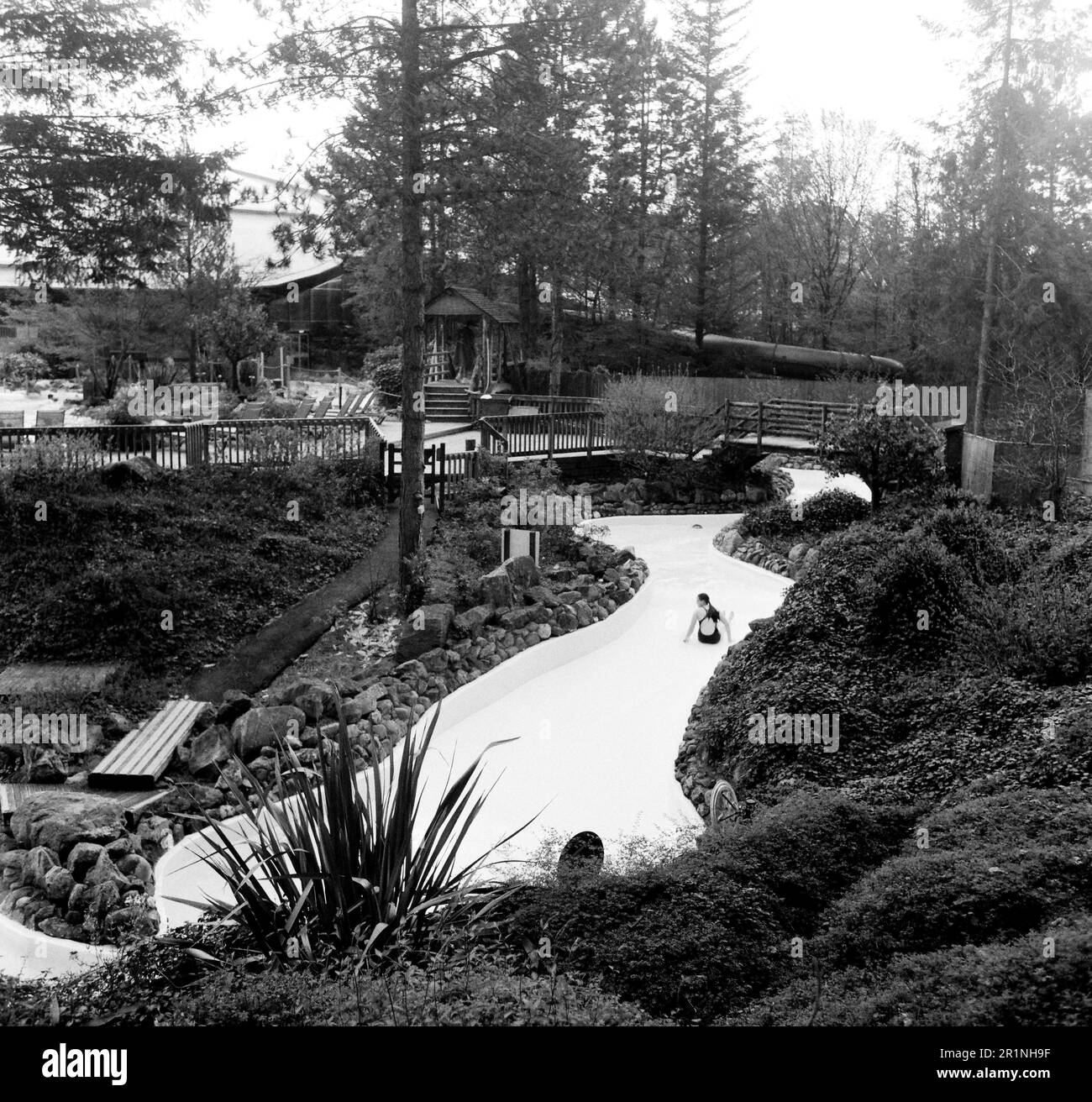 Outdoor swimming pool and rapids at Center Parcs, Longleat, Wiltshire ...