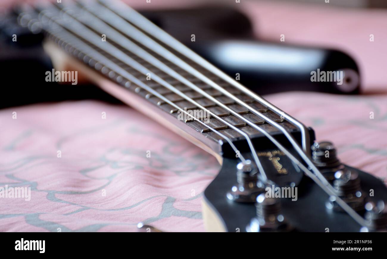 5 Strings Bass Guitar Stock Photo - Alamy