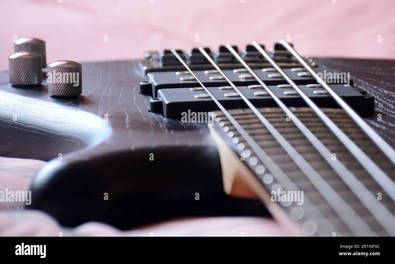 5 Strings Bass Guitar Stock Photo - Alamy