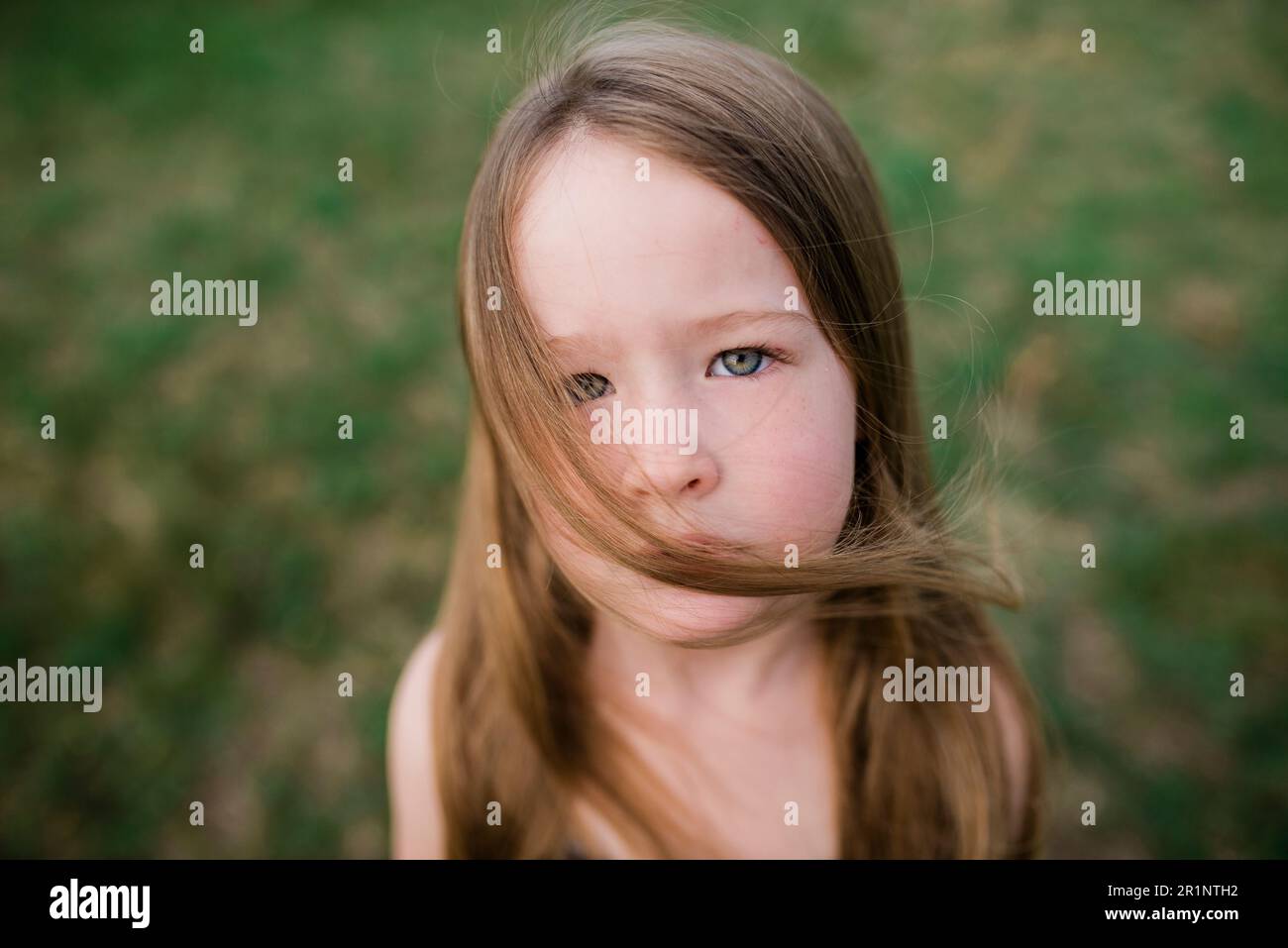 Wind blown hair hi-res stock photography and images - Alamy