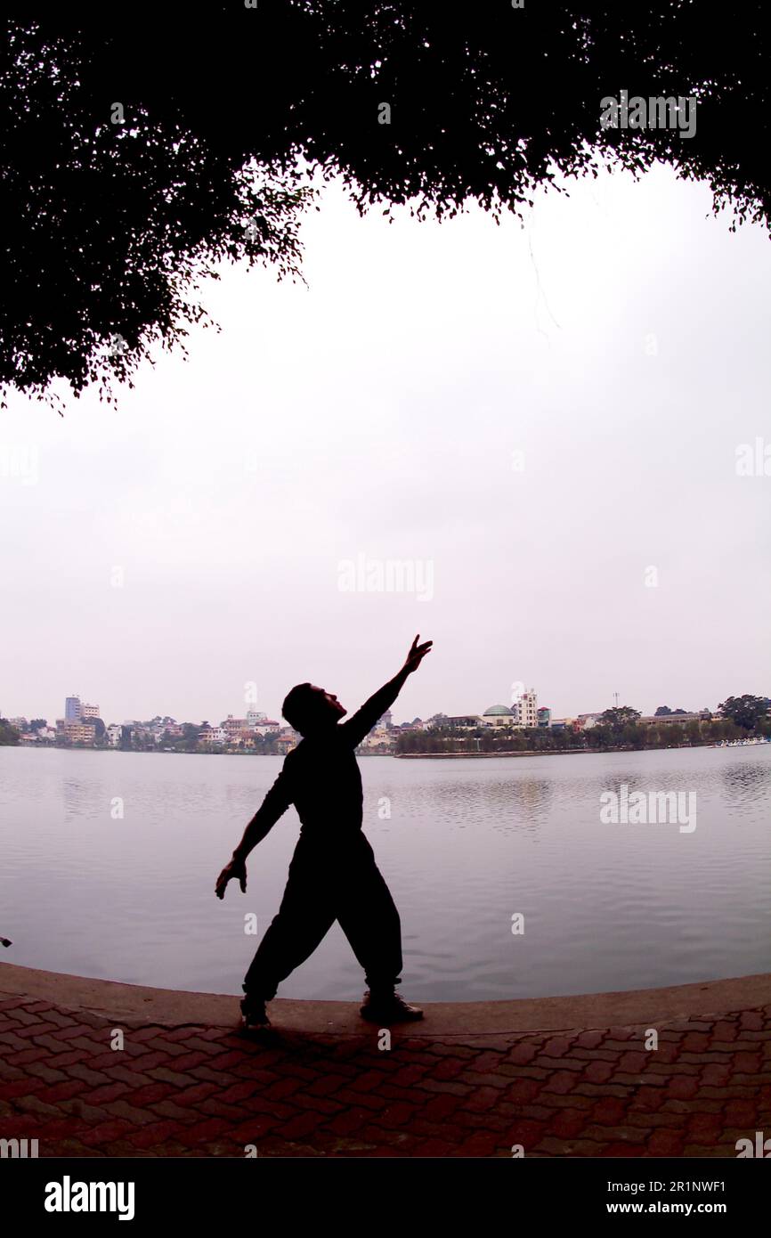 Traditional Tai Chi Exercise Early Morning Hanoi Truc Bach Lake Vietnam ...