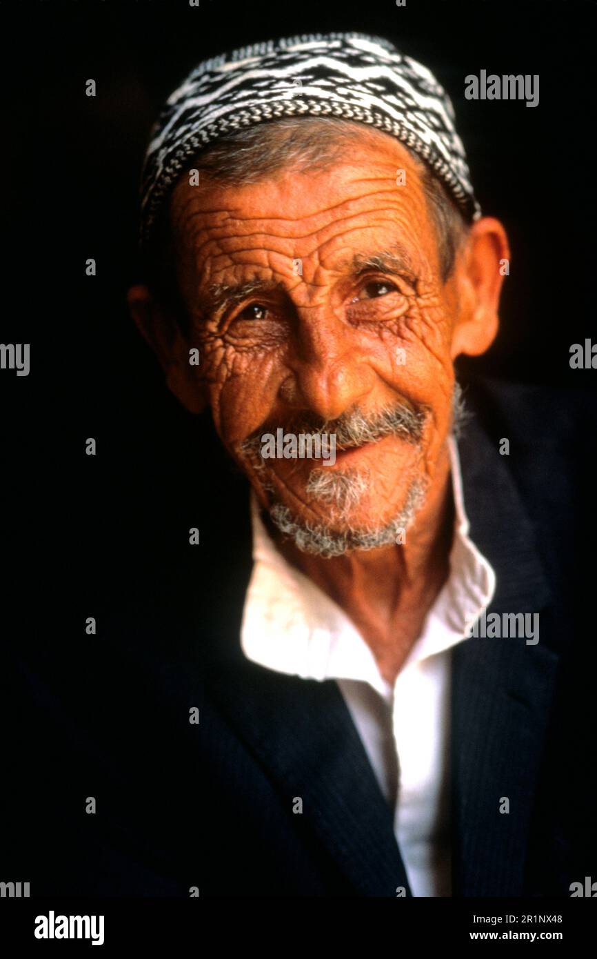 Portrait of wrinkled man in the old section of Jerusalem Israel Stock ...