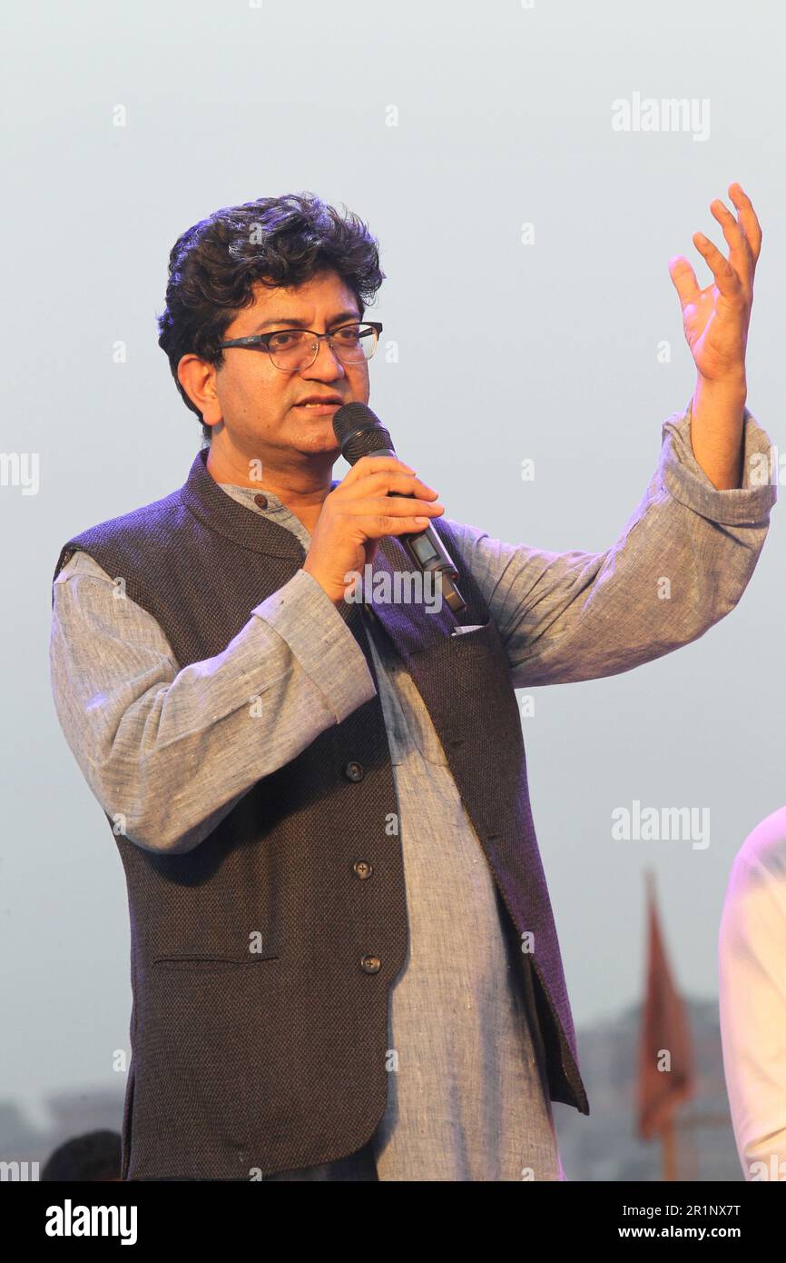 Indian poet hi-res stock photography and images - Alamy