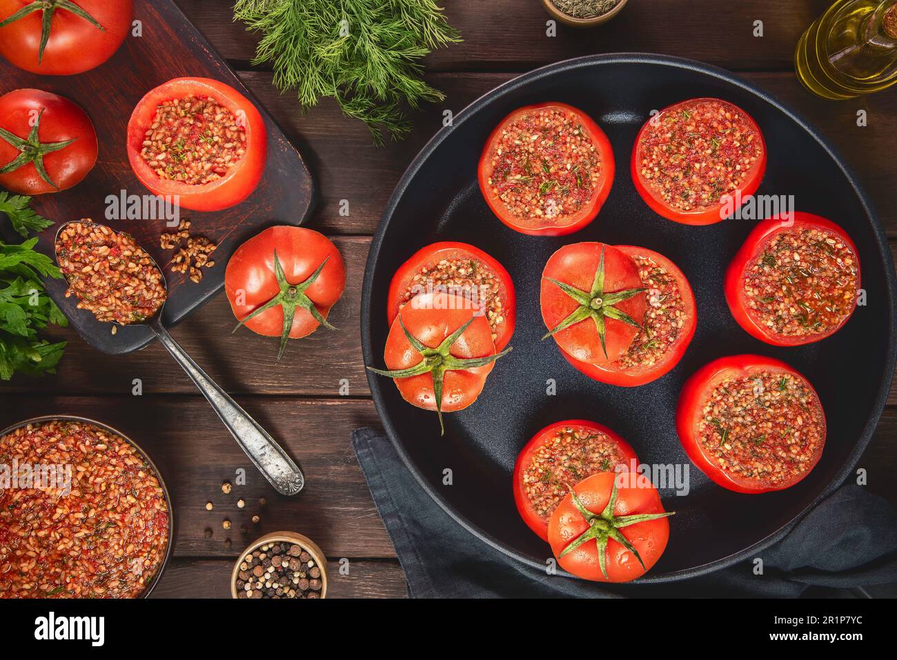 Middle Eastern uncooked stuffed tomatoes "Tomato Dolmas". Delicious ...