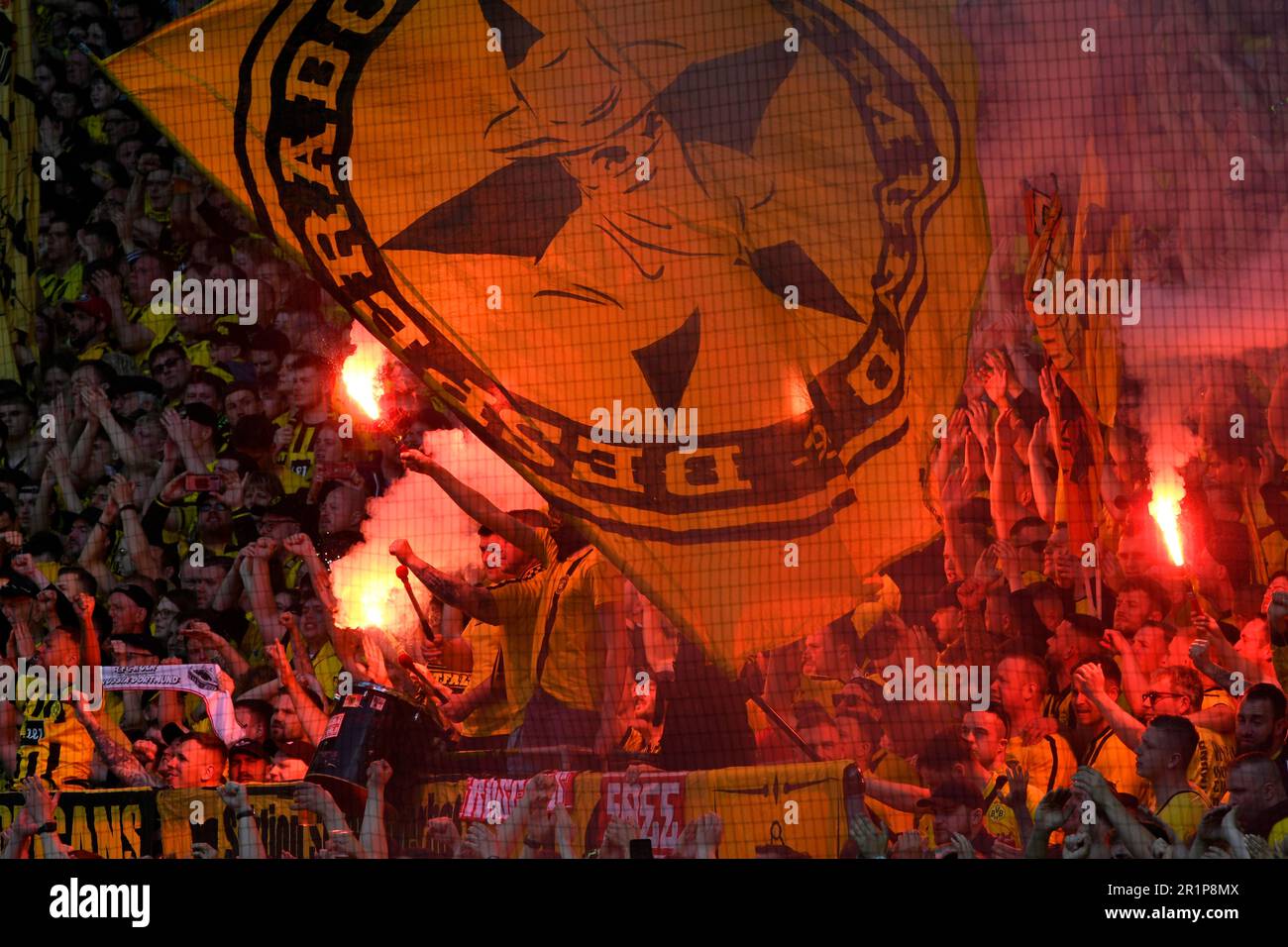 Borussia Dortmund Fans Flares