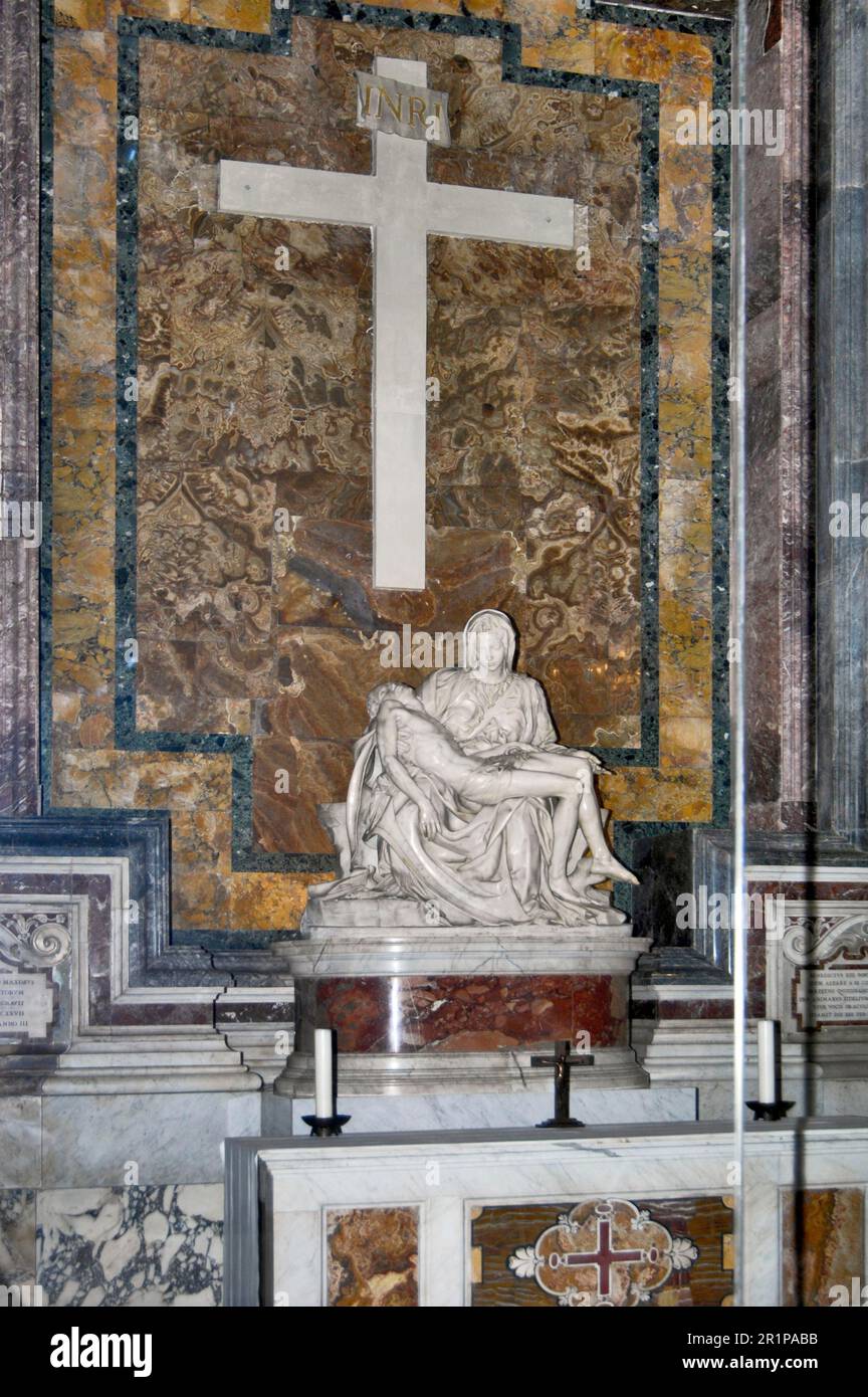Marble sculpture Pieta by Michelangelo Buonarotti in St. Peter's ...