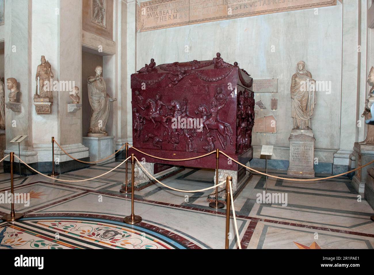 Porphyry Sarcophagus of Saint Helena, Hall of the Greek Cross, Sala a ...