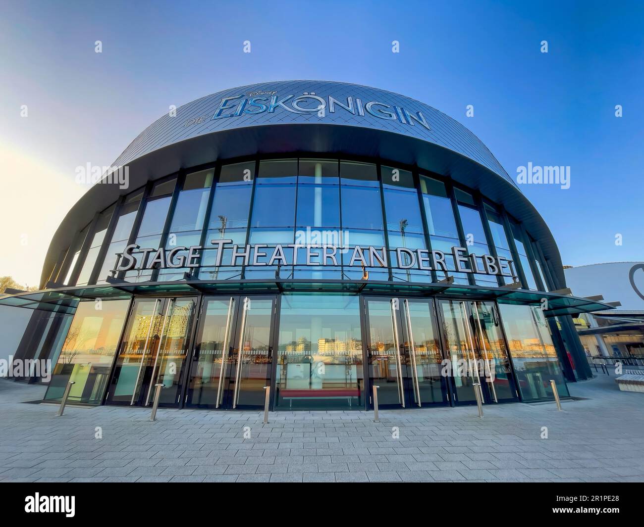 Stage theatres hi-res stock photography and images - Alamy