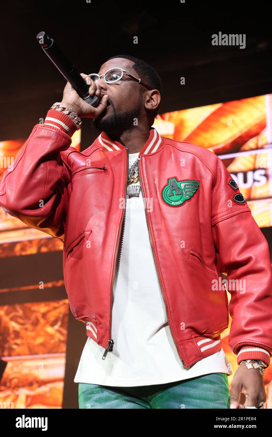 NEW YORK, NY - MAY 12, Fabolous at Dj Cassidy's Pass The Mic Live ...