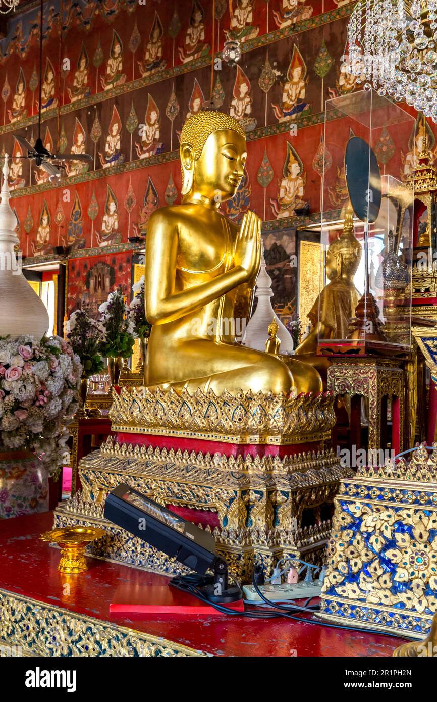 Buddha statue, Wat Saket, Temple of the Golden Mountain, Wat Saket ...