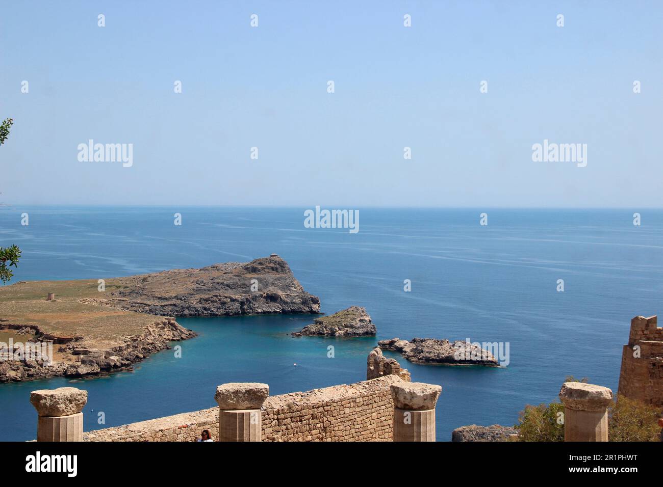 Ruin columns ancient temple hi-res stock photography and images - Alamy