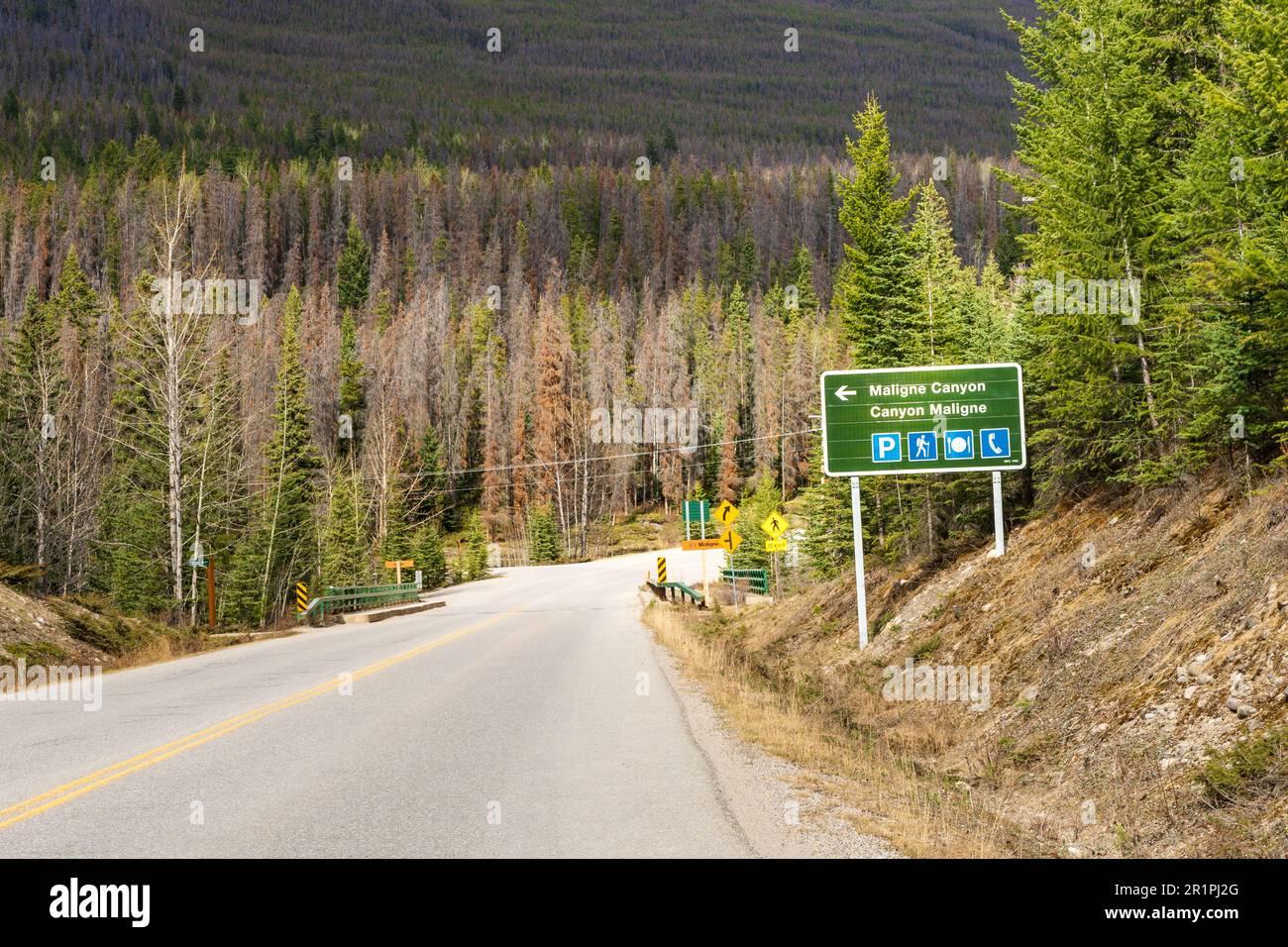 Rocky mountain national park trail sign hi-res stock photography and ...